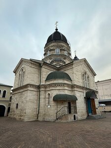 Tserkov Novomuchenikov i Ispovednikov Rossiyskikh pri sobore Mikhaila Arkhangela v Pyatigorske (Kozlova Street No:39А, Pyatigorsk), ortodoks kiliseleri  Pyatigorsk'tan