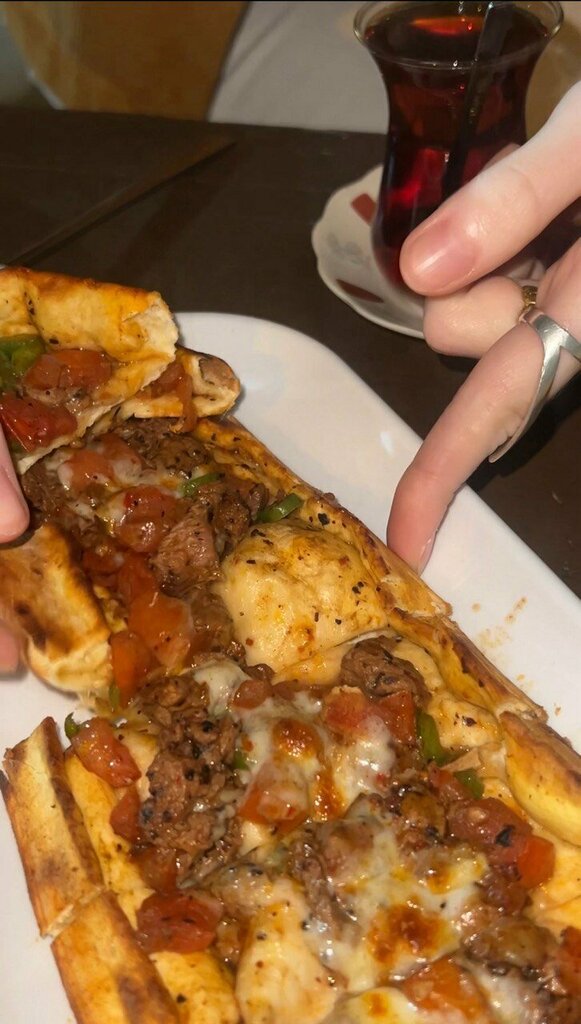 Restoran Berat Pide, İstanbul, foto