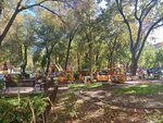 Playground (Yerevan, Poplavok Park), oyun alanı  Erivan'dan