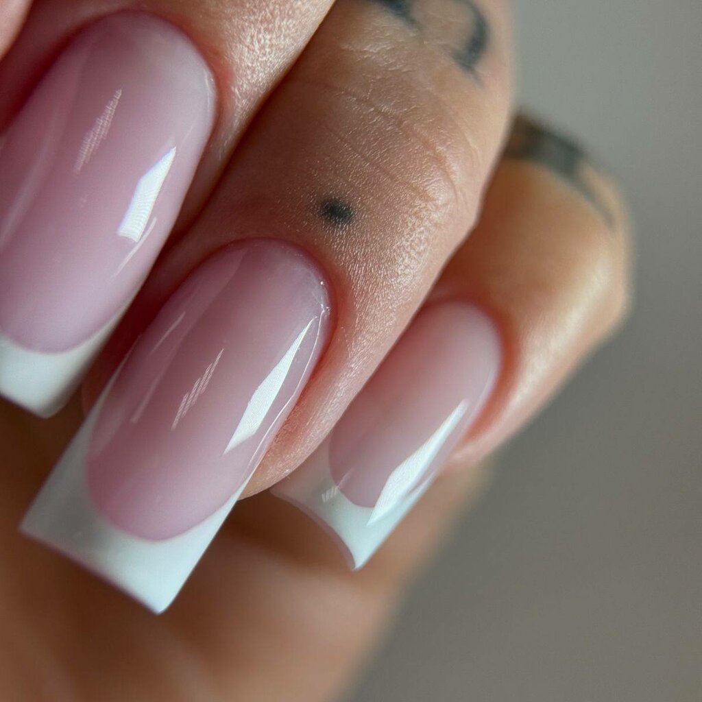 Manikür-pedikür Ле Вернис, Sevastopol, foto