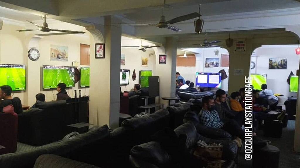Kafe Özgür İnternet Cafe, İstanbul, foto