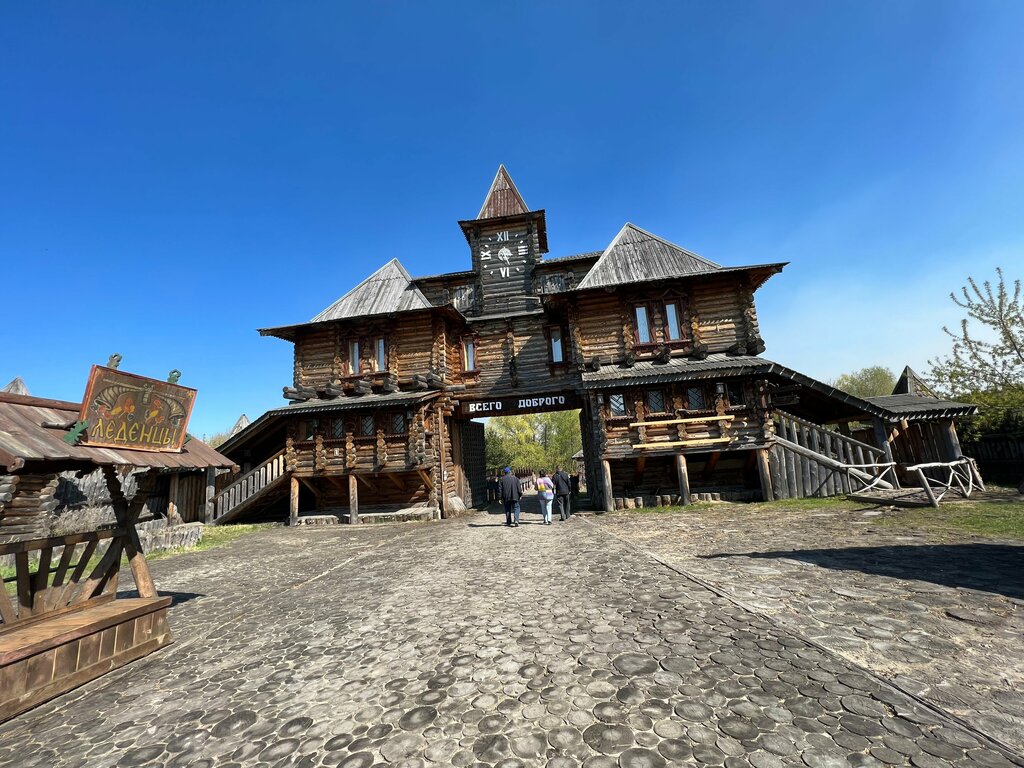 Tatil köyleri Туристический центр Сибирское подворье, Tümen (Tiumenskaya) oblastı, foto