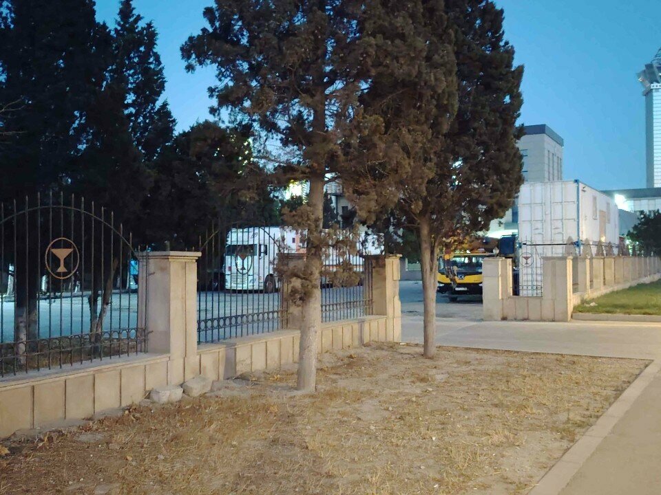 Alkollü içecekler Baki shampan sherab asc, Bakü, foto