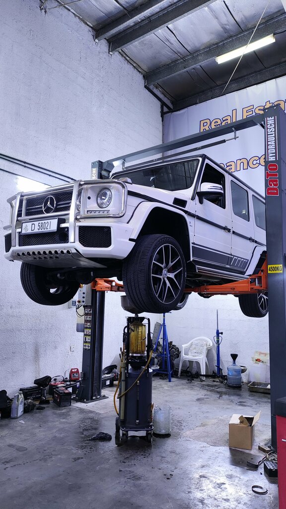 Otomobil servisi Levent Car Service, Dubai, foto