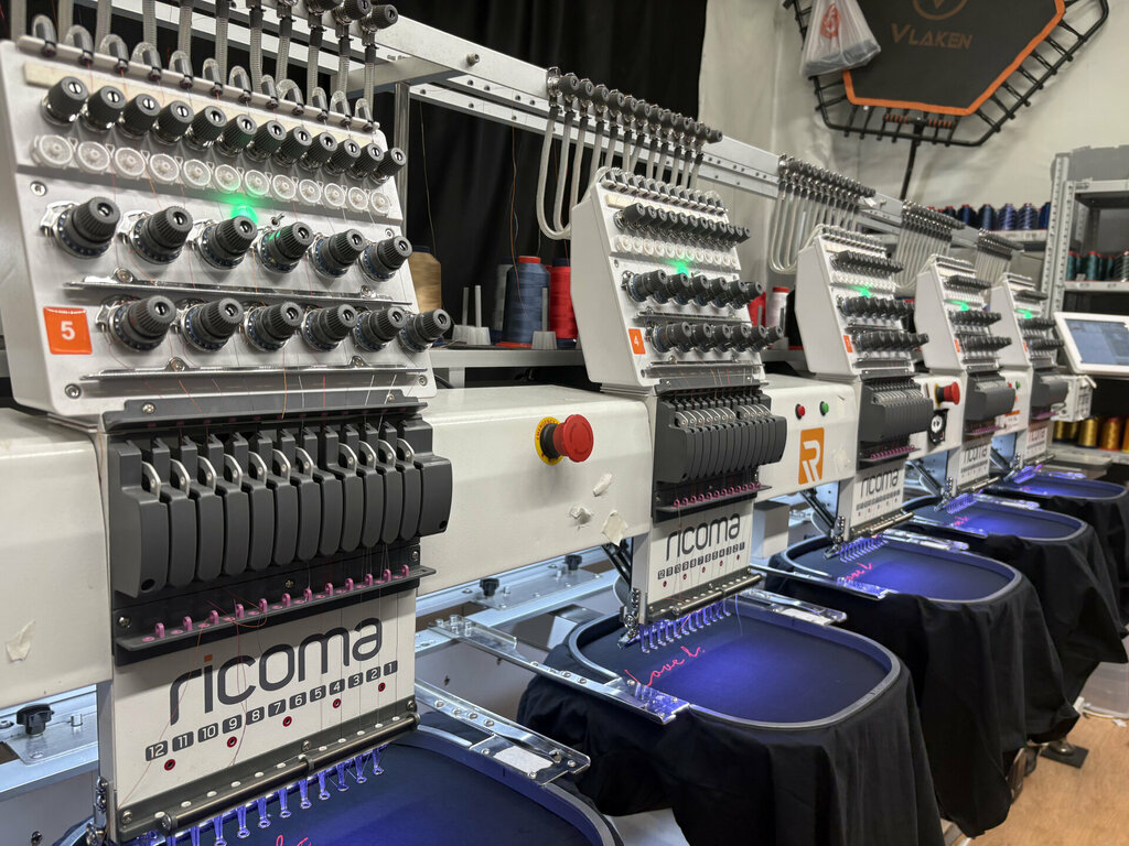 T-shirt baskı OptStudio, Moskova, foto