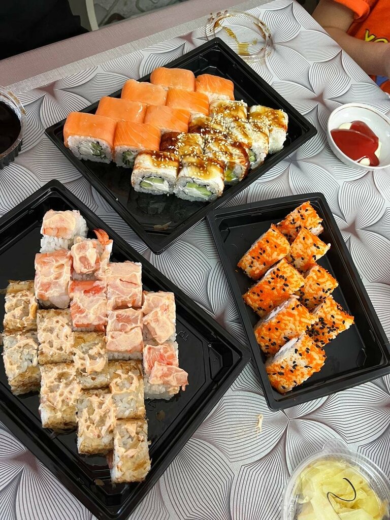 Suşi restoranı К&Г Суши роллы, Kalaç‑na‑Donu, foto