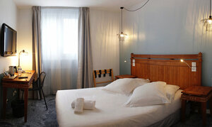 Garrigae Cap Coz (Bretagne, Finistère, Arrondissement de Quimper, Fouesnant, Avenue de la Pointe), otel