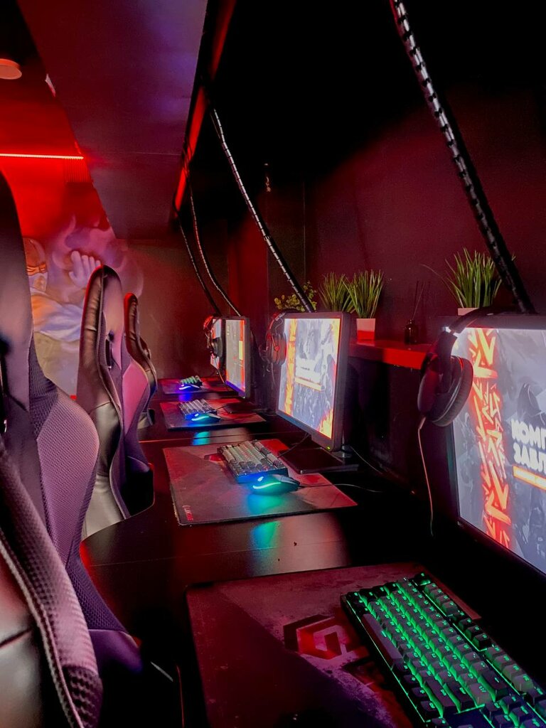 Bilgisayar kulübü Rage Gg, Koroliov, foto