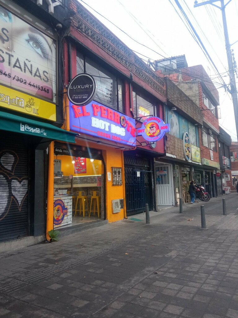 Fast food El Perrote HotDog, Bogota, foto