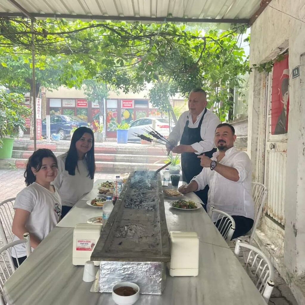 Kafe Fuat Usta Ciğer Kebap Salonu, Kozan, foto