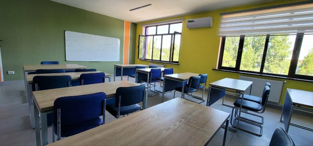 Meslek yüksekokulu Топекс Техникум, Taşkent, foto