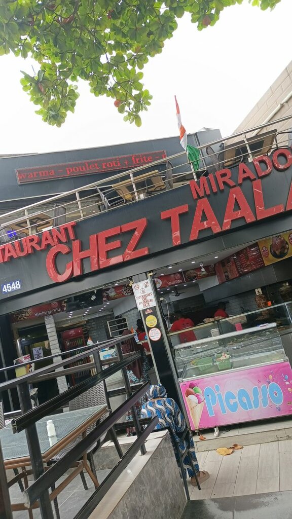 Restoran Chez Talaat 2 Plateaux, Abican, foto