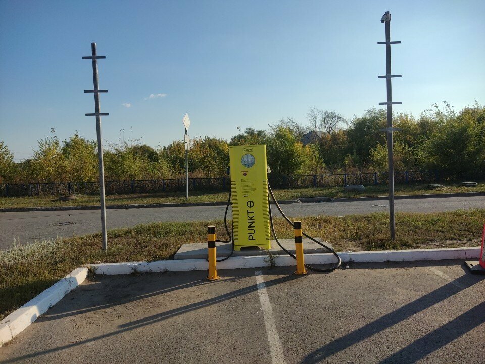 Elektrikli oto şarj istasyonları Punkt E, Samara, foto