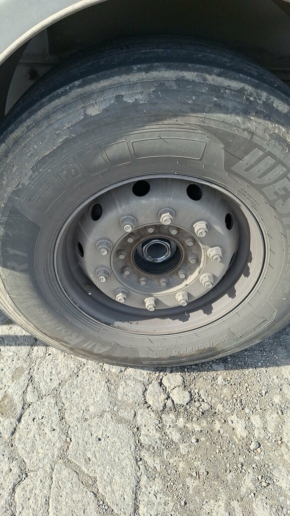 Oto lastik tamiri Tire fitting and repair, Rostovskaya oblastı, foto