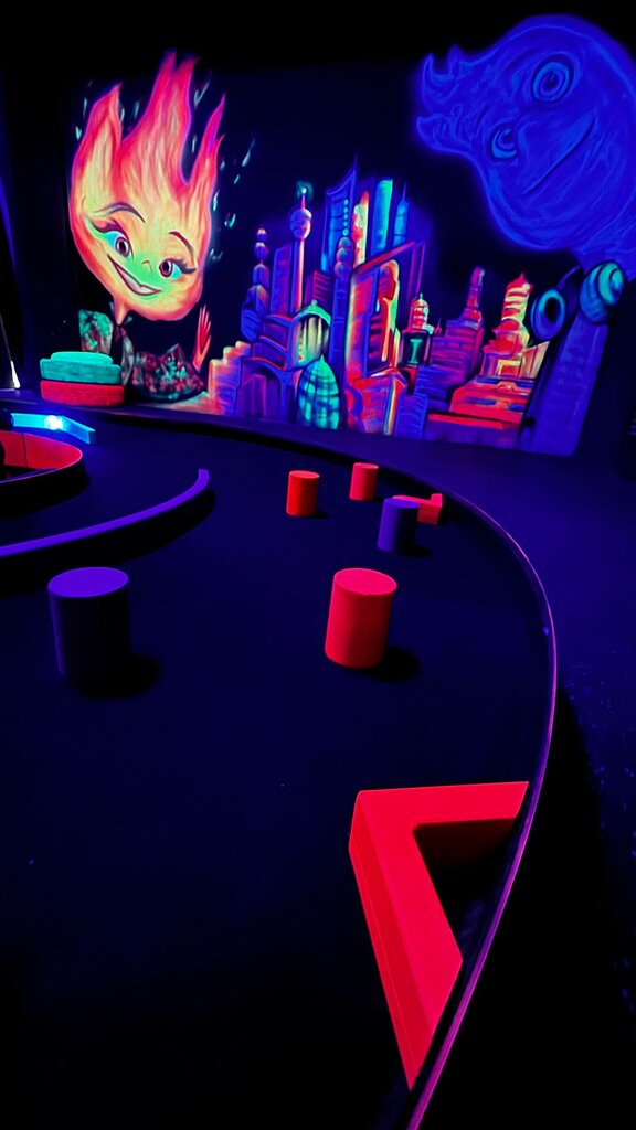 Mini golf Light Golf, Omsk, foto