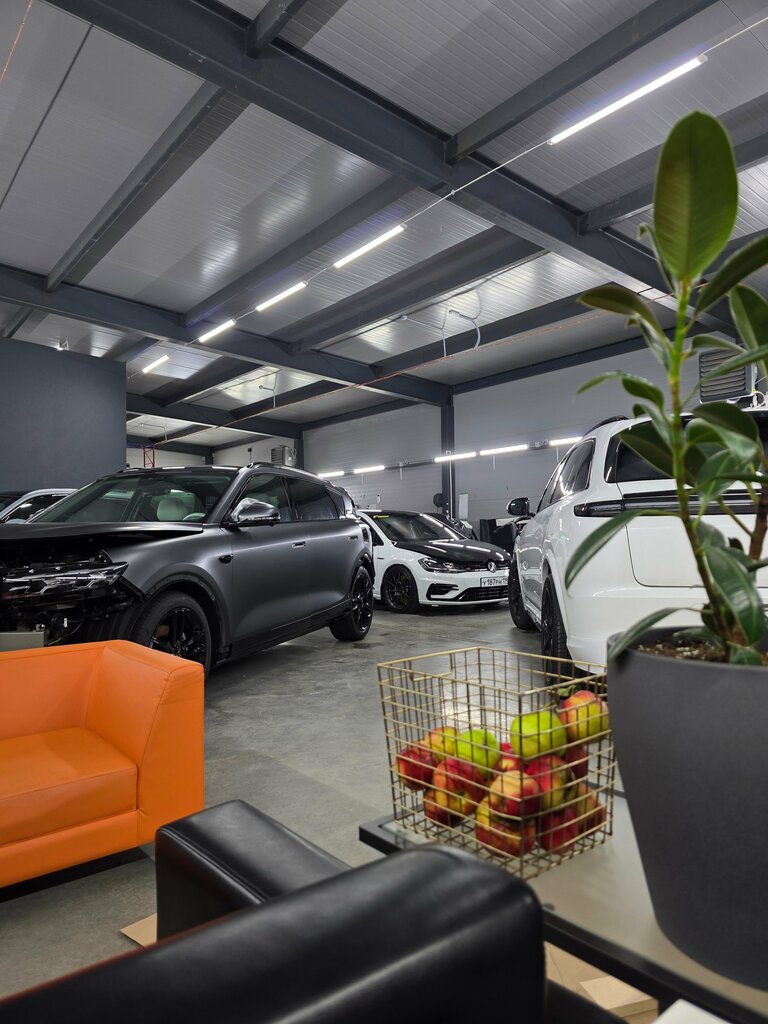 Grafik tasarımcılar Wald Studio, Saint‑Petersburg, foto