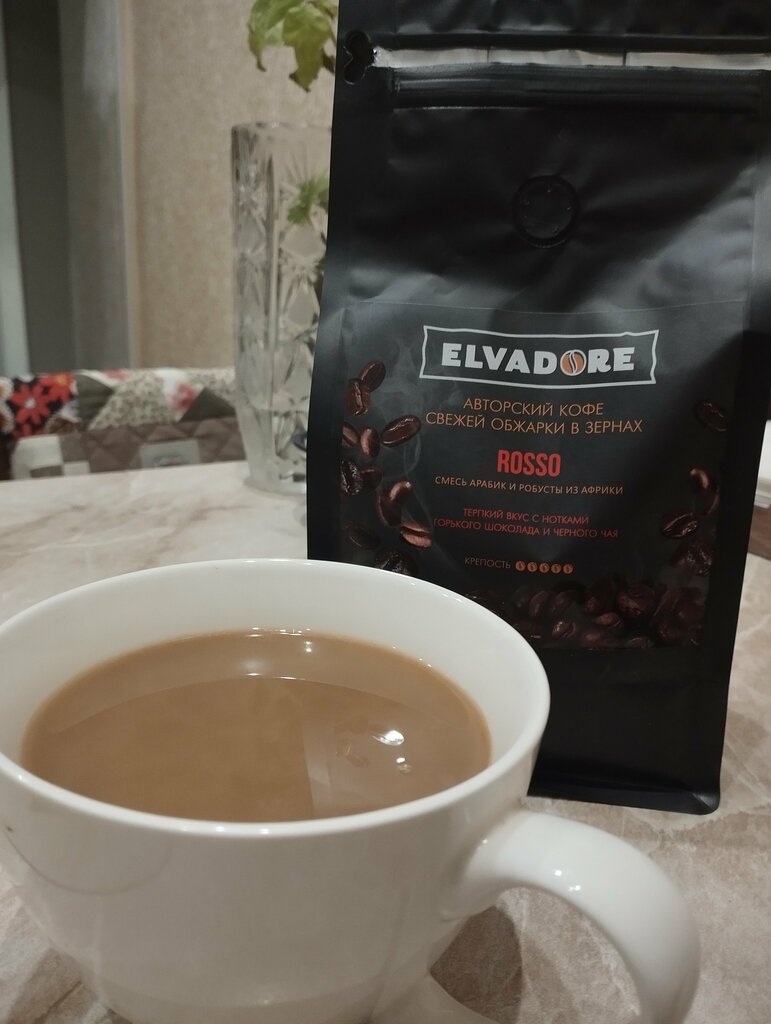 Kahve dükkanı Elvadore, Kirov, foto