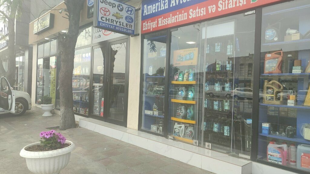 Otomobil yedek parçaları Fn ehtiyat hissələri, Bakü, foto