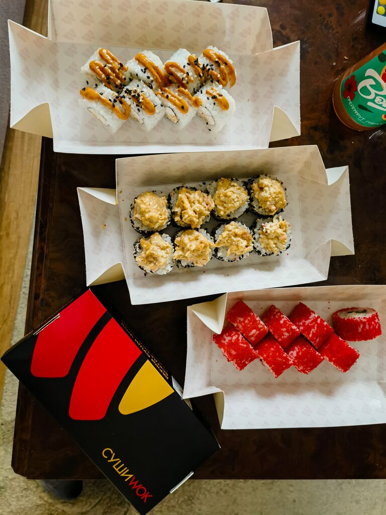 Suşi ve asya ürünleri Суши Wok, Moskova, foto