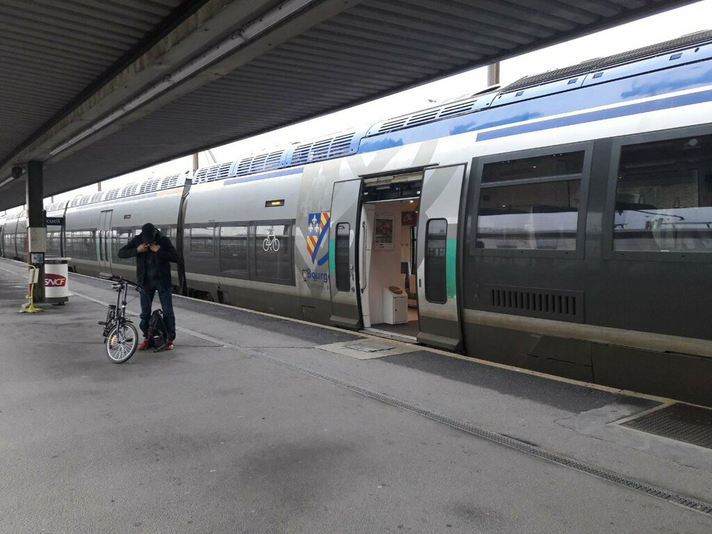 Tren garları Gare de Paris-Bercy-Bourgogne-Pays d'Auvergne, Paris, foto