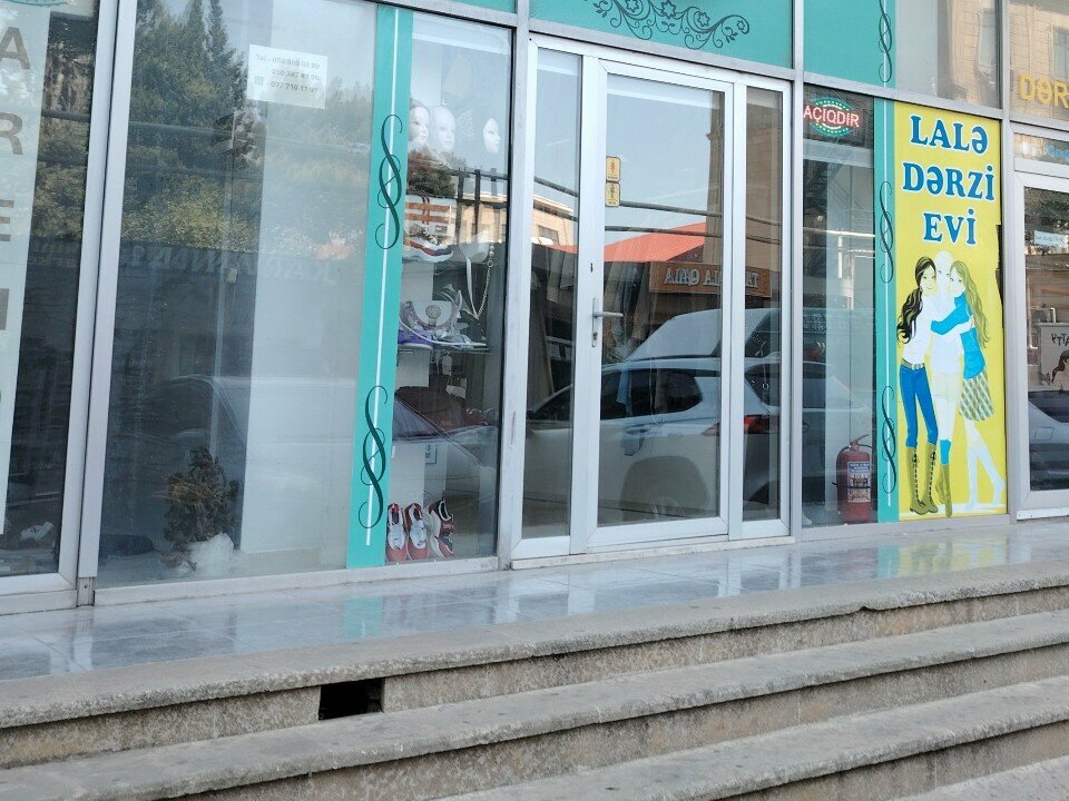 Giyim mağazası Mədinə Hicab, Bakü, foto