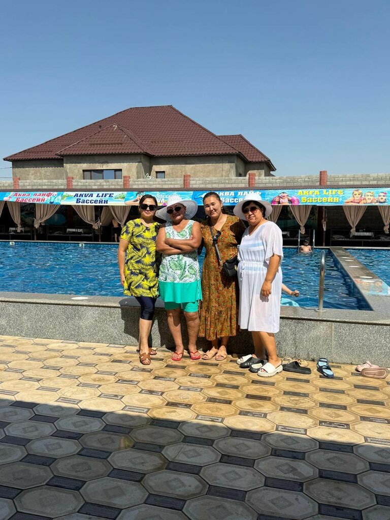 Su parkı Aqua Life, Çimkent (Şımkent), foto