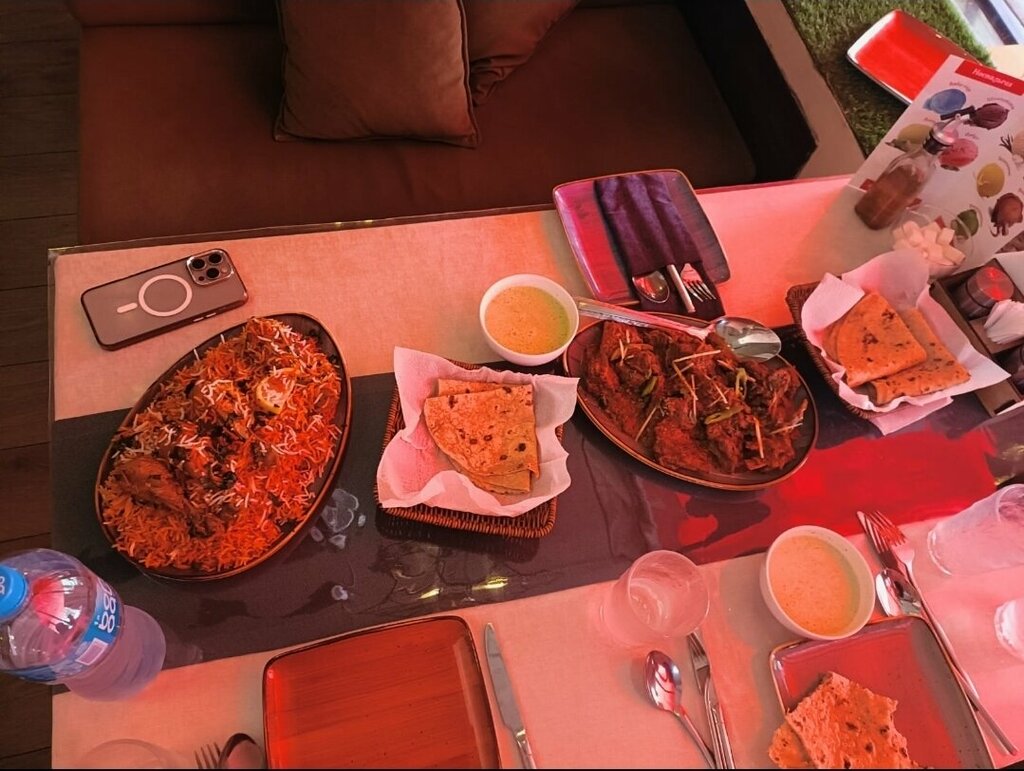 Kafe Primavera, Almatı, foto