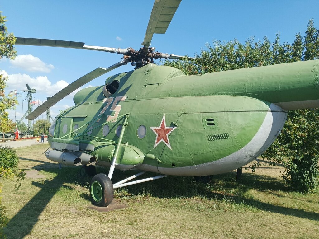 Teknoloji anıtı Вертолёт Ми-8Т, Tolyatti (Togliatti), foto
