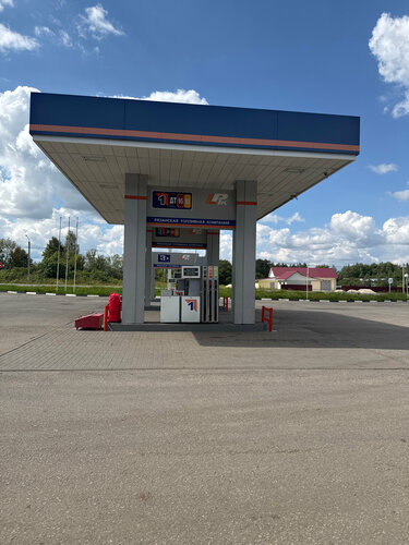 Benzin istasyonu Рязанская Топливная Компания, Riazanskaya oblastı, foto