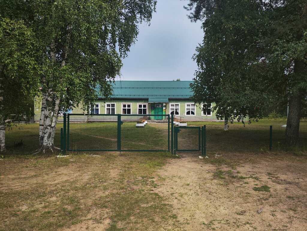 Ortaokul Khetovskaya shkola Srednego Obshchego Obrazovaniya, Arhangelskaya oblastı, foto