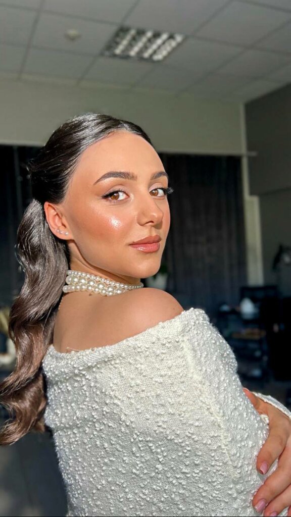 Stil uzmanı, makyöz Студия красоты Сири, Çehov, foto