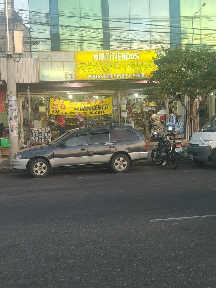 Market Multitiendas Zhong Tong, Santa‑Krus, foto