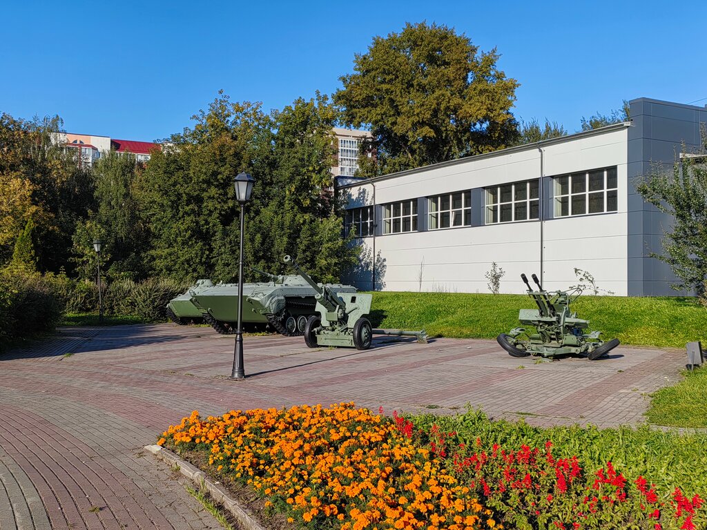 Teknoloji anıtı Выставка военной техники, Tver, foto