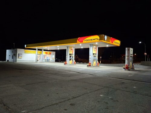 Benzin istasyonu Rosneft, Kirov, foto