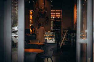 1811 Wine&coffee (Prostornaya ulitsa No:6, Urban-type Settlement of Putilkovo), kafe  Moskova ve Moskovskaya oblastından