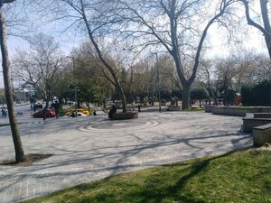 İbb Macar Kardeşler Parkı (Macar Kardeşler Cad., Fatih, İstanbul), parklar ve ormanlar  İstanbul'dan