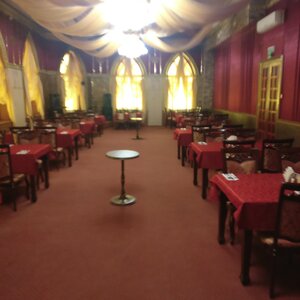 Don (ulitsa Lenina No:14), restoran  Millerovo'dan