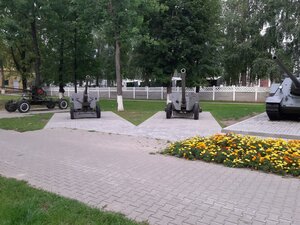 Военная техника (Minskaja region, Barysaw, Borisovskiy skver), teknoloji anıtı  Borisov'dan