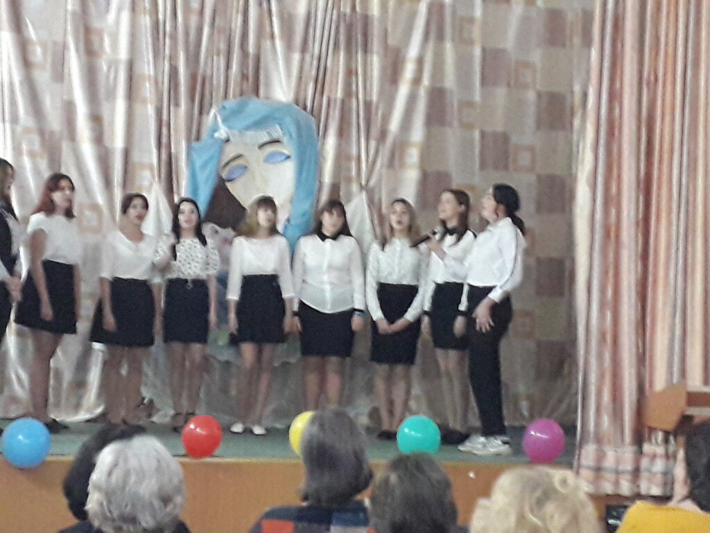 Yüksekokul Uryupinsky filial Gbou Volgogradsky meditsinsky kolledzh, Uriupinsk, foto