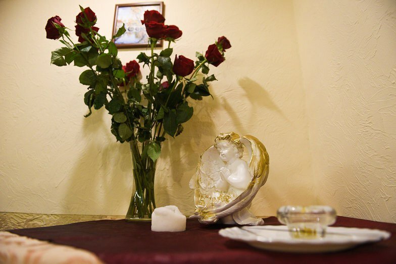 Taziye evi Semeyny zal Nevskaya pominalnaya trapeza, Saint‑Petersburg, foto