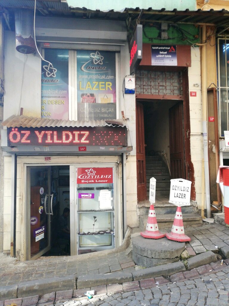 Endüstriyel alet üreticileri Özyildiz Biçak Mithat Aydinli, İstanbul, foto