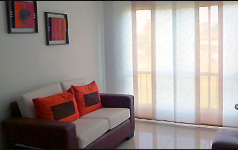 Jaluzi ve stor perde Mano Experta Instalaciones y Decoración, Cali, foto