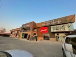 Handymans Paradise (Lusaka, Chongwe, Great East Road, 1222), giyim mağazası  Lusaka'dan