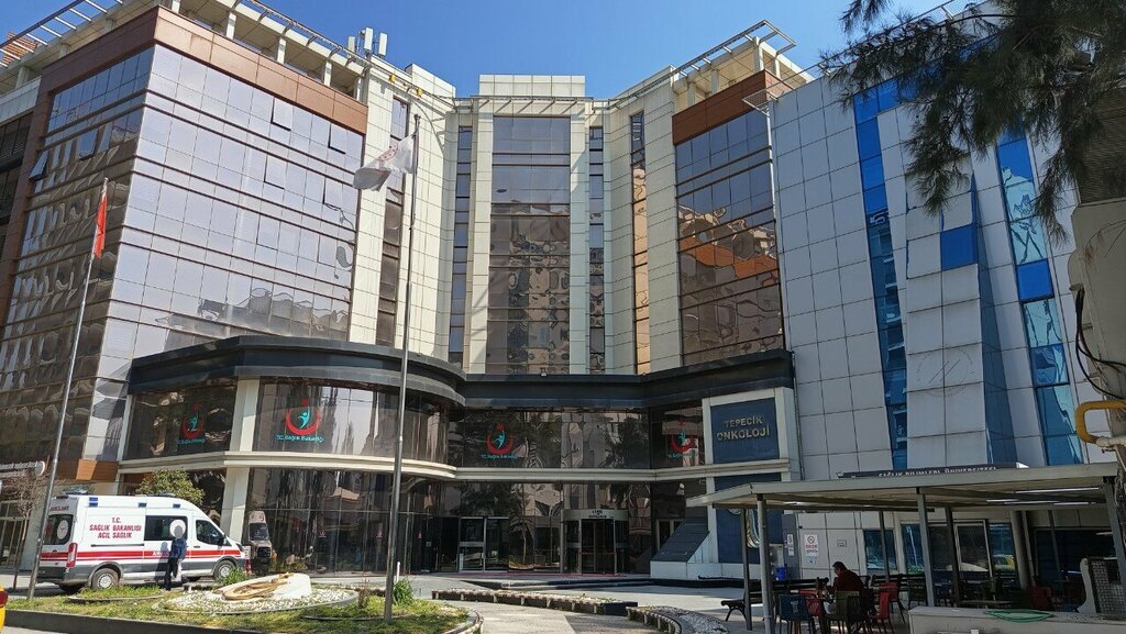 Hastane bölümü Sağlık Bilimleri Üniversitesi Tepecik Eğitim ve Araştırma Hastanesi Onkoloji Merkezi, İzmir, foto