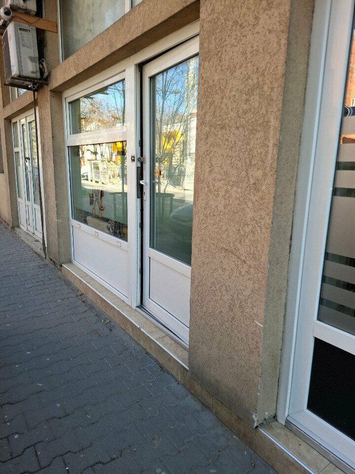 Kuaförler Romanov Frizerski Salon, Novi Sad, foto