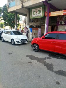 Pastelaria e Gelandaria (Luanda Province, Municipality of Luanda, Maculusso), ekmek fırını  Loanda'dan