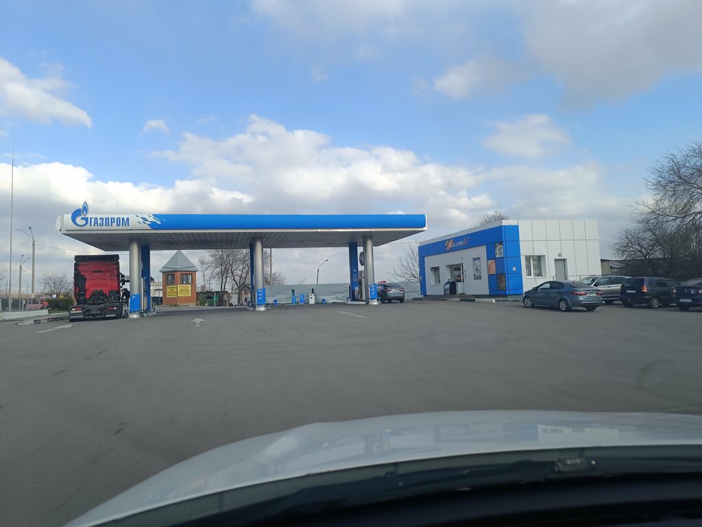 Benzin istasyonu Gazprom, Voronejskaya oblastı, foto