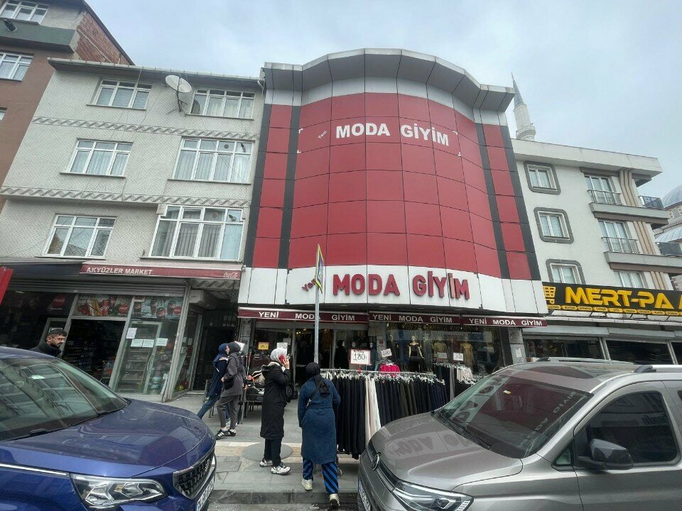 Giyim mağazası Yeni Moda Giyim, İstanbul, foto