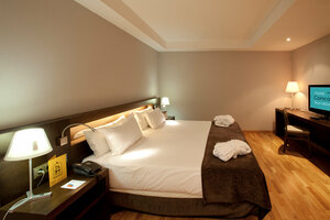 Hotel Concordia Barcelona (Comunidad Autònoma de Cataluña, Barcelona, Avinguda del Paral·lel), otel  Barselona'dan