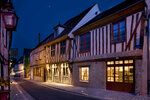 Aux Vieux Remparts (Rue Couverte No:3, Provins), otel